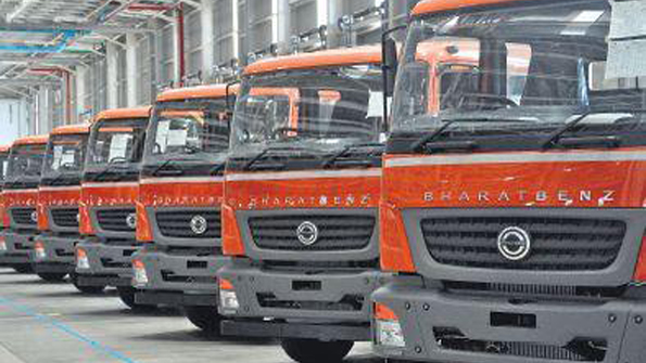 Daimler Launches Trucks from New Indian Factory | IndustryWeek