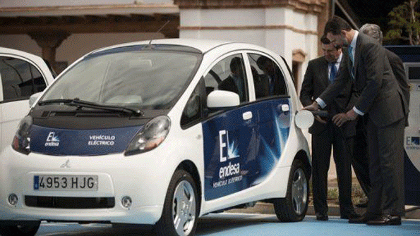 Electric Car Research Center Opens in Spain | IndustryWeek